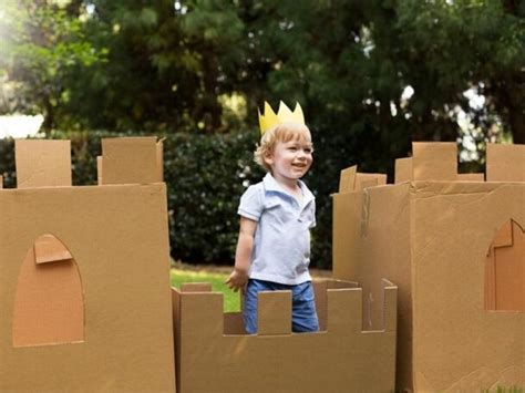 28 Cardboard Box Fort Ideas Craftwhack