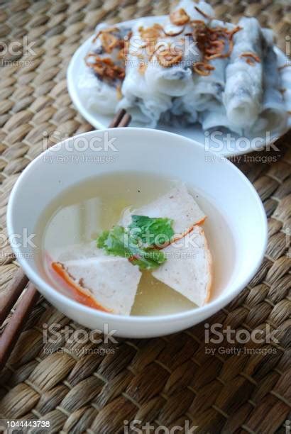 안에 다진 고기 반 푸베트남어 찐된 쌀 롤 그릇 생선 소스와 함께 건강한 생활방식에 대한 스톡 사진 및 기타 이미지 건강한 생활방식 고수 국수 Istock