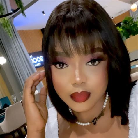 Tracy Iz Tracy Threads Say More