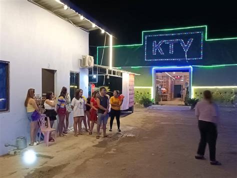 នគរបាលខេត្តកំពង់ចាមចុះបង្រ្កាបអំពើសញ្ចារកម្មនៅចំណុចហាងខារ៉ាអូខេយីហោ ម្លប់ស្បូវ សារព័ត៌មាន នគរវត្ត