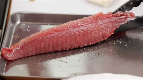 Skipjack Tuna Steak With Japanese Style Sauce And Garlic Chips Recipe