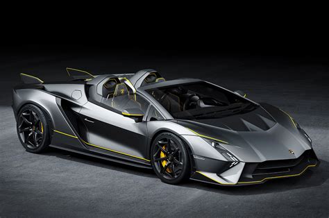 2025 Lamborghini Aventador S Roadster Fmux