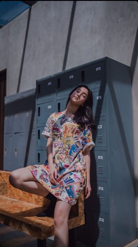 8 Hot Sexy Keisya Levronka Bikini Pics