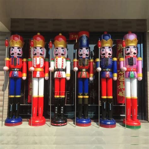 Customized High Quality Resin Nutcracker Soldier Statue Large
