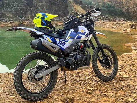 Hero Xpulse 200 Modified To Look Like An Enduro Bike Adventure Ready