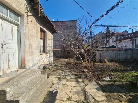 Сливен Правоъгълен парцел Продажба 690 кв м В регулация УПИ С ток