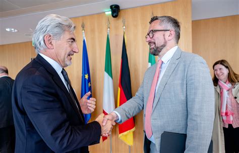 Sachsens Wirtschaftsminister Dulig Besucht Italien Zukunftblog