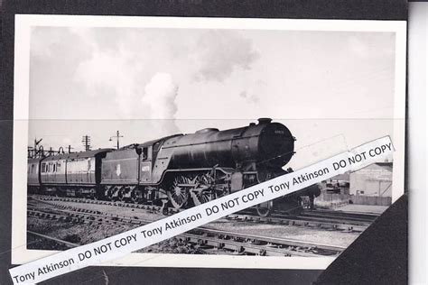 British Railways Ex Lner V2 2 6 2 No 60970 Photo 14583 £1 50