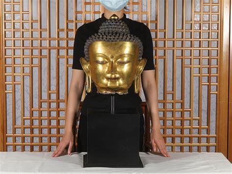 靓宝格 明 铜鎏金佛首