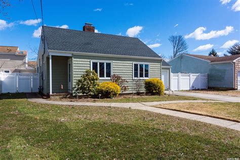 190 Clocks Blvd Massapequa Ny 11758 ®