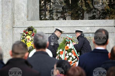 Денят на независимостта ще бъде отбелязан в Бургас с празничен ритуал и фолклорен концерт Утро