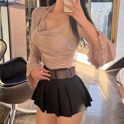 My Boss Wants Me To Dress Like This To Work Rminiskirt