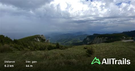 Cabana Izv Muntelui Stânca Dochiei Cabana Dochia Blue Triangle