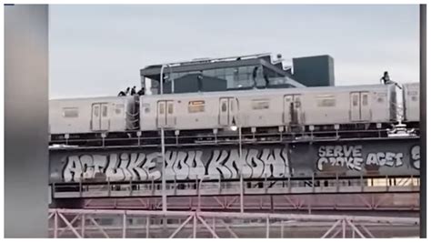 Teen Subway Surfer Dies After Falling Off Roof Of Nyc Train Car In