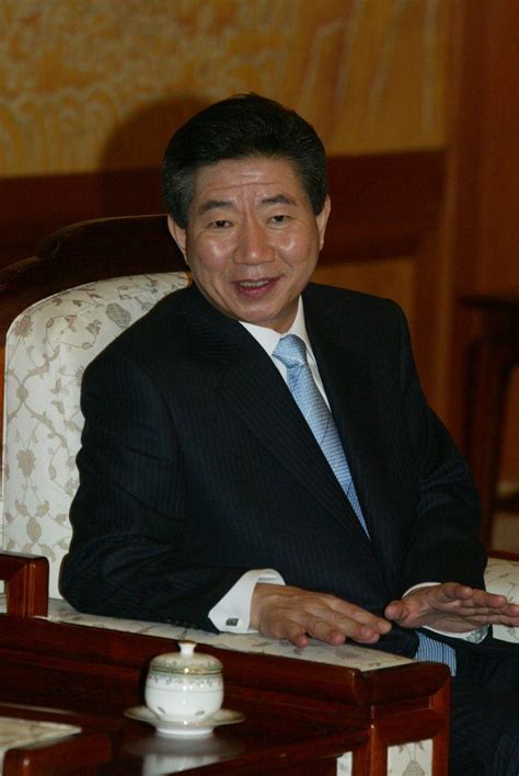 노무현사료관 대통령 취임식 사절단 첸치천 중국 부총리와 환담을 나누는 노무현 대통령