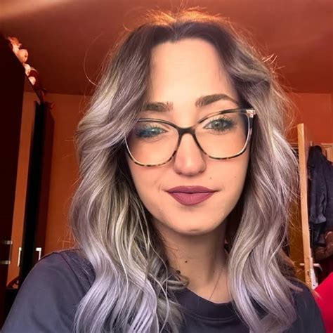 Adelina Andreea Adelina Andreea • Threads Say More