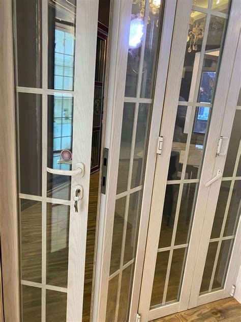 Interior Single Toughened Glass Foldable Sliding Partition Doors Folding Door And Bifold Doors