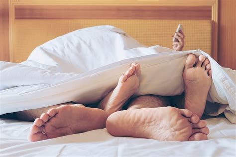 Photos Couple Nu Lit Sexe 98 000 photos de haute qualité gratuites