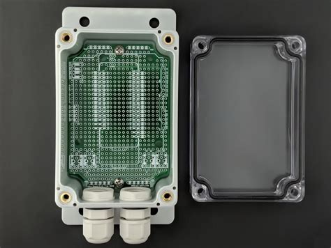 Qbox Diy Iot Enclosure Kit No Sma Iot Botscom