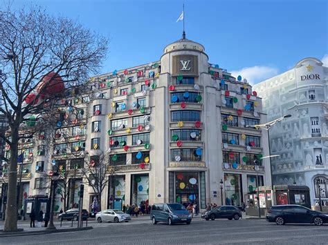Louis Vuitton X Yayoi Kusama Brings Polka Dotted Frenzy To Flagship Stores