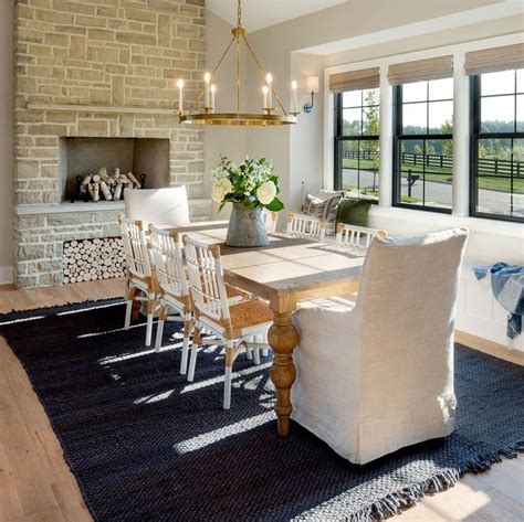 Rustic Farmhouse Dining Space Design