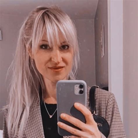 Саманта Саманта Scarlettsmithrow • Threads Say More