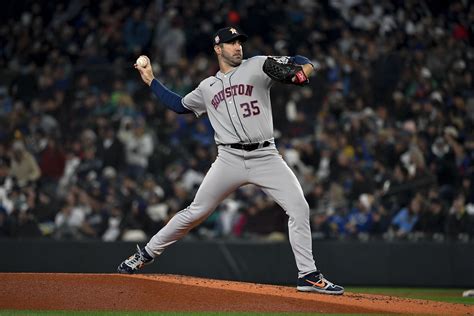 Mlb World Reacts To Houston Astros Pitcher Justin Verlander Throwing 8