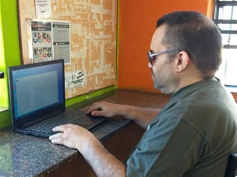 A Los 21 Años Se Quedó Ciego Sin Explicación Y Desde Ese Día No Paró De Capacitarse Me