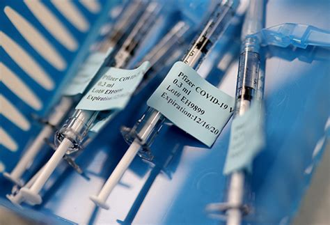 美国多州报告辉瑞疫苗不良反应CDC称对成分过敏者不宜接种 全球速报 澎湃新闻 The Paper