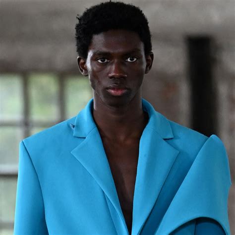 Yes Paris Fashion Week Really Did Feature Gloves Made Of Condoms