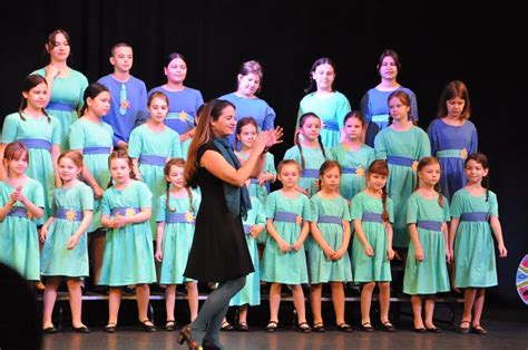 ВЕЛИКИ ХОРСКИ ЧАС Дечји културни центар Београд