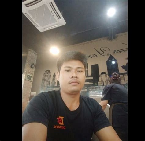 កម្មវិធីកំប្លែង សប្បាយសប្បាយ