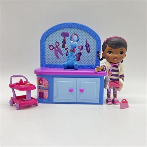 Toys Disney Jr Just Play Talking Vet Desk 6 Doc Mcstuffins Doll Toy