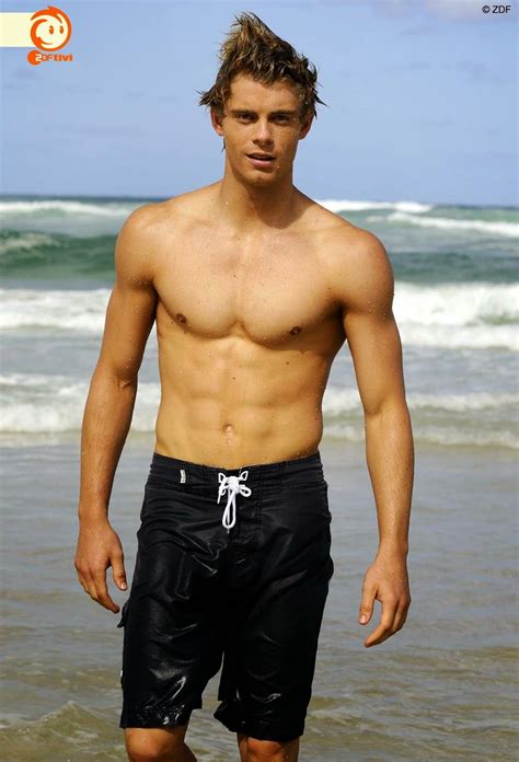 Luke Mitchell Australian Model Actor Luke Mitchell Biography Professional Tennis Player