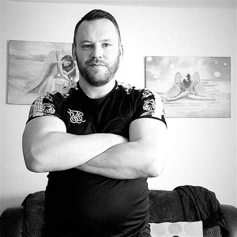 Benji Brook Hardy Benji Brookhardy • Threads Say More