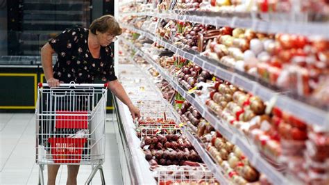 КНСБ ще представи данни за цените от малката потребителска кошница за август Новини бг