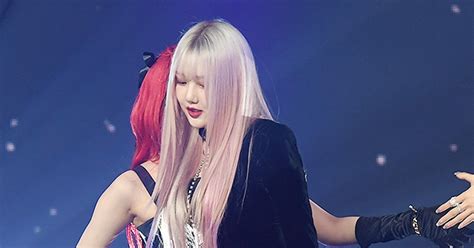 여자친구 예린 매혹적인 각선미 [포토엔hd]