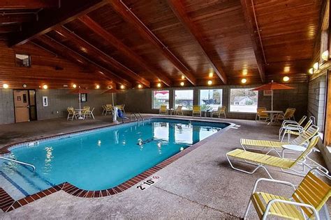 Quality Inn Atchison Pool Pictures And Reviews Tripadvisor