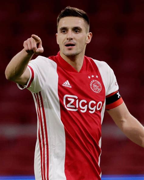 ドゥシャン・タディッチさんのインスタグラム ドゥシャン・タディッチ Dt10 Official