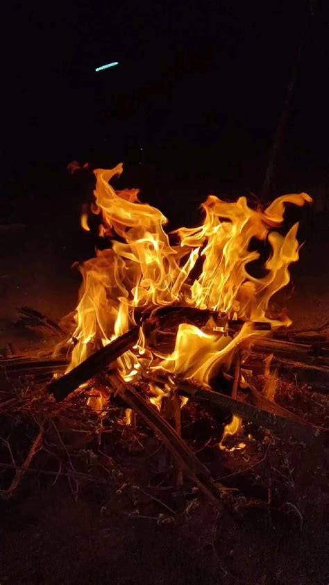 Campfire 🔥🌪️ ️ Cool Instagram Pictures Instagram Inspiration Posts