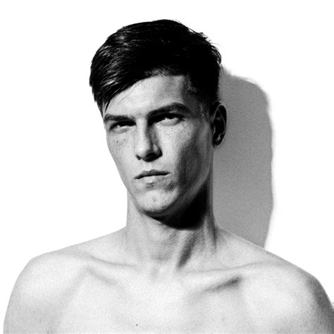 Nutshell On Behance Nutshell On Behance