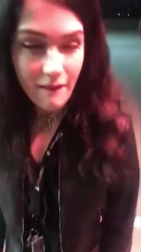 She Cant Help Herself Sucks Bbc In The Streets Scrolller