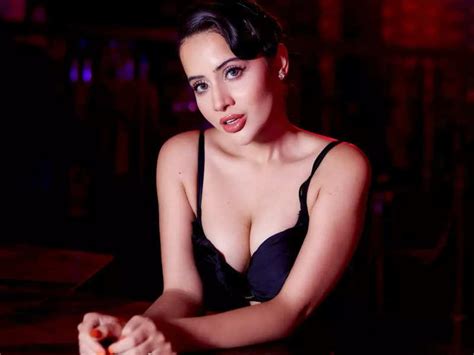 Urfi Javed Speaks Strongly In Favour Of Legalising Same Sex Marriages Asks If Youre Not