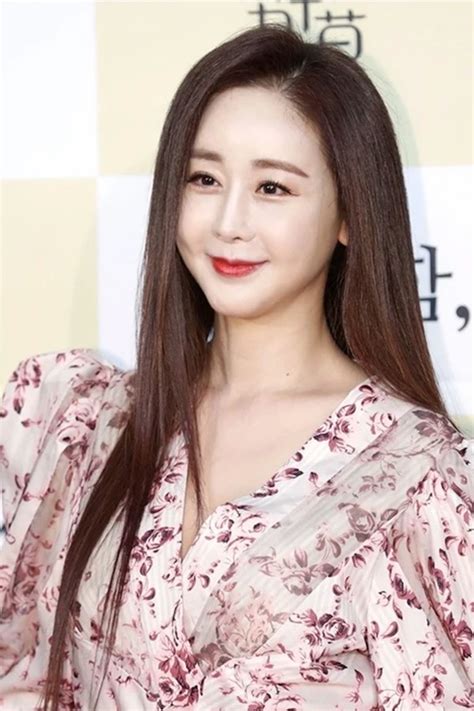 Sao phim Sex is Zero U50 có vóc dáng đáng mơ ước nhờ kiên trì thói quen này