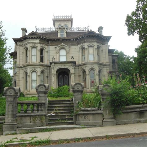 Hall Street Historic District 2026 All You Need To Know Before You Go