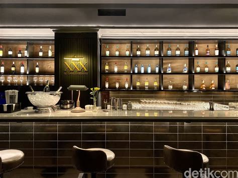 Glamour Gladys Suwandhi Dan Leon Hadirkan Bar Dan Restoran Dalam