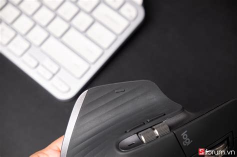 Tr N Tay V Tr I Nghi M Nhanh Logitech Mx Master Con Chu T High End Cho D N V N Ph Ng C
