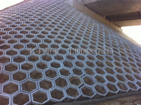 六棱块护坡施工图片 六棱砖护坡施工图片 护坡混凝土施工图片 大山谷图库