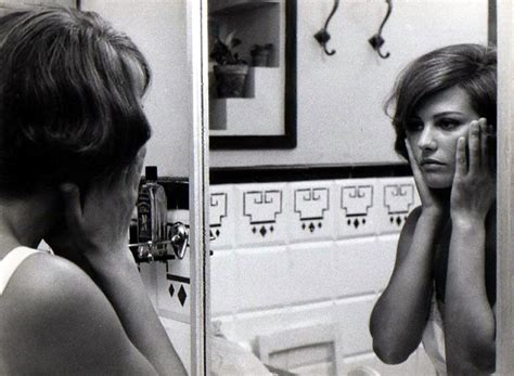 Το σεξ και η ιδέα του σεξ στον Α Μοράβια του Φίλιππου Φιλίππου ΠΕΡΙΟΔΙΚΟ Ο ΑΝΑΓΝΩΣΤΗΣ ΓΙΑ ΤΟ