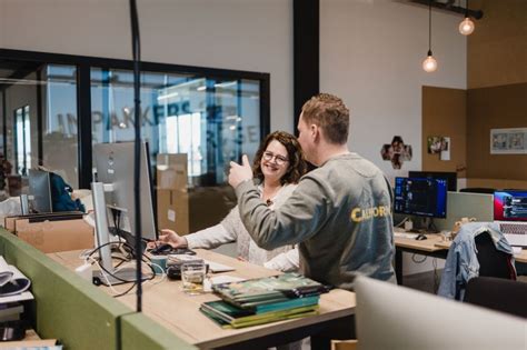 Wouter De Vries Op Linkedin Wij Zoeken Al Een Tijdje Naar Creatief Dtp Ers Wie Is Op